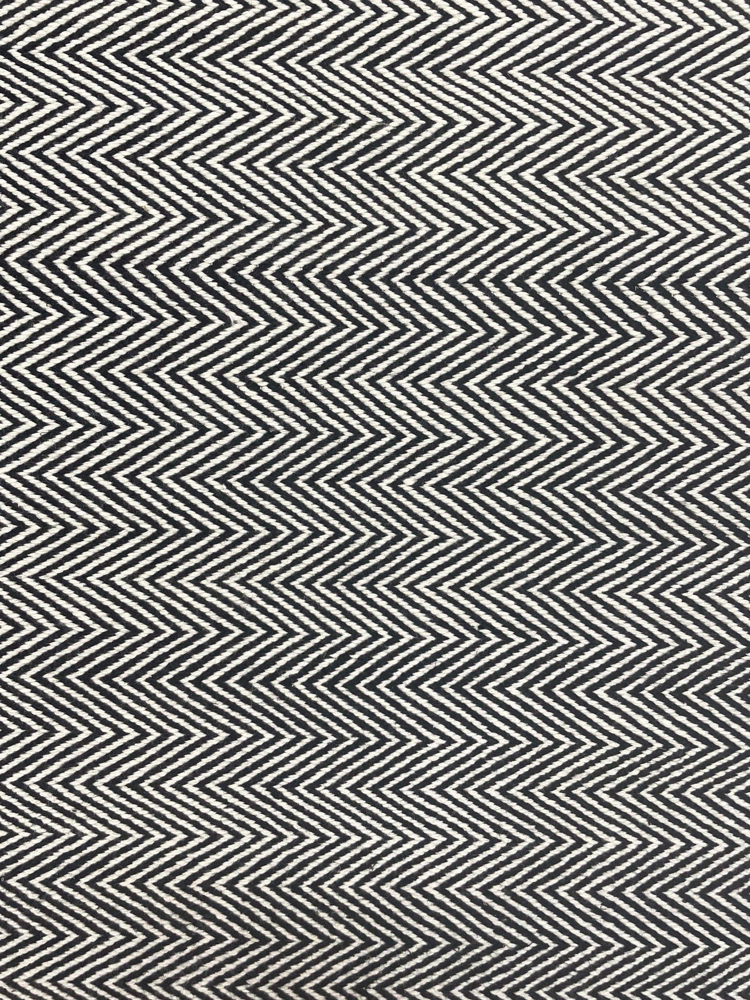 Herringbone Wool Rug 120 x 180cm – Calico House